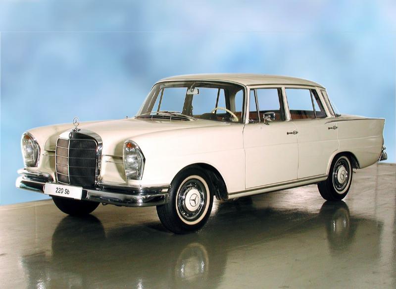 Mercedes-Benz W111 1959-1971 - Mobile Retro