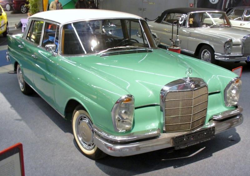 Mercedes-Benz W111 1959-1971 - Mobile Retro